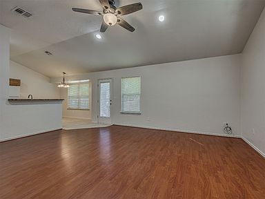 2024 24th Ave SE, Norman, OK 73071 | Zillow