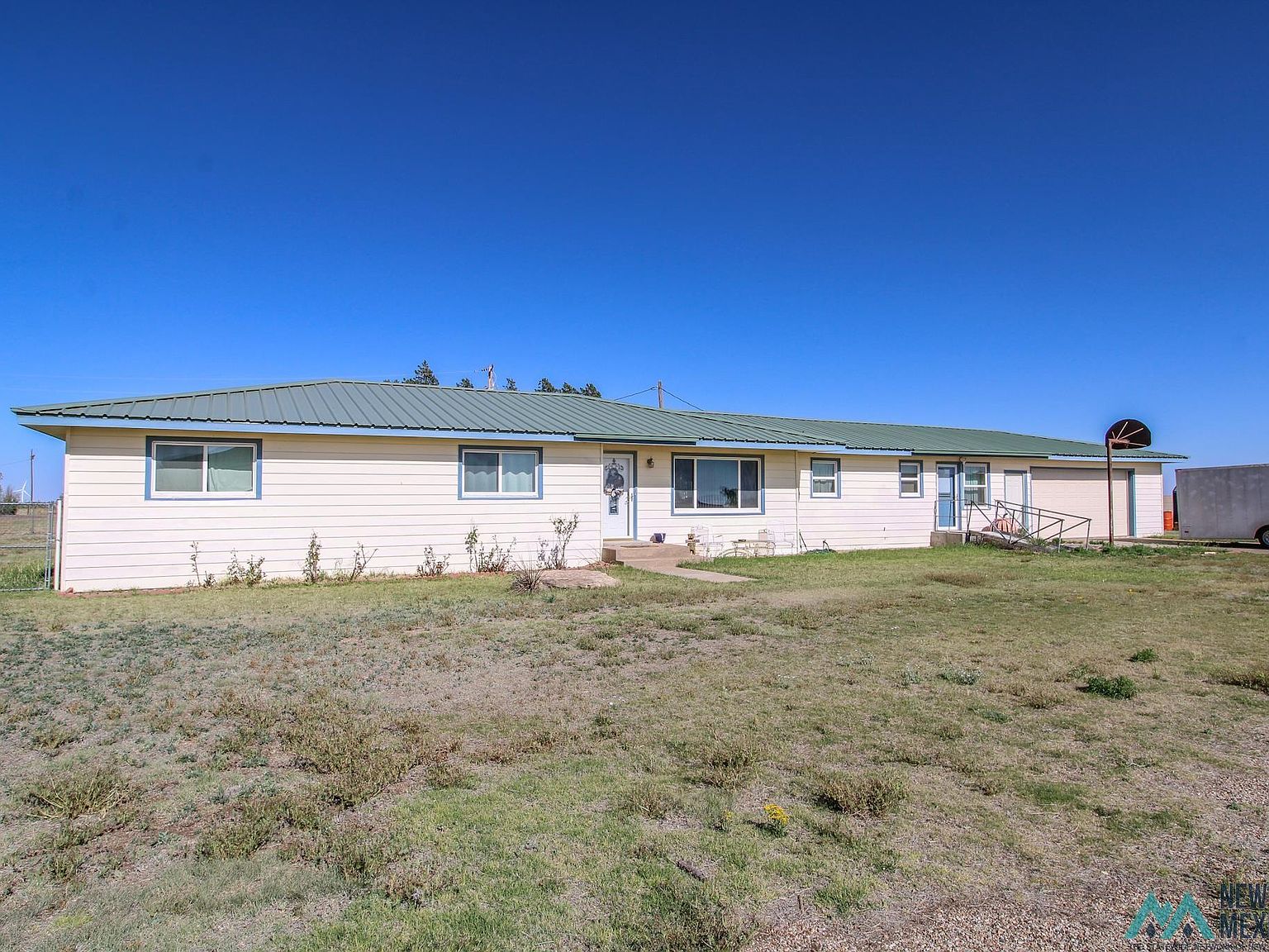 405 S Broadway St, Grady, NM 88120 | Zillow