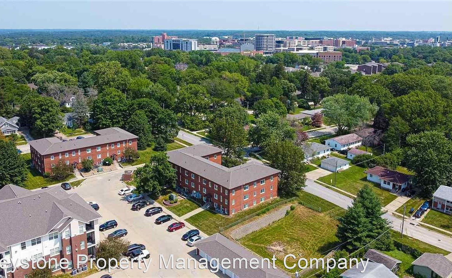 113 Grandview Ct, Iowa City, IA 52246 | Zillow