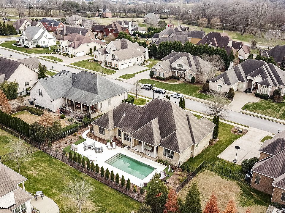 1011 Gadwall Cir, Hendersonville, TN 37075 | MLS #2470685 | Zillow