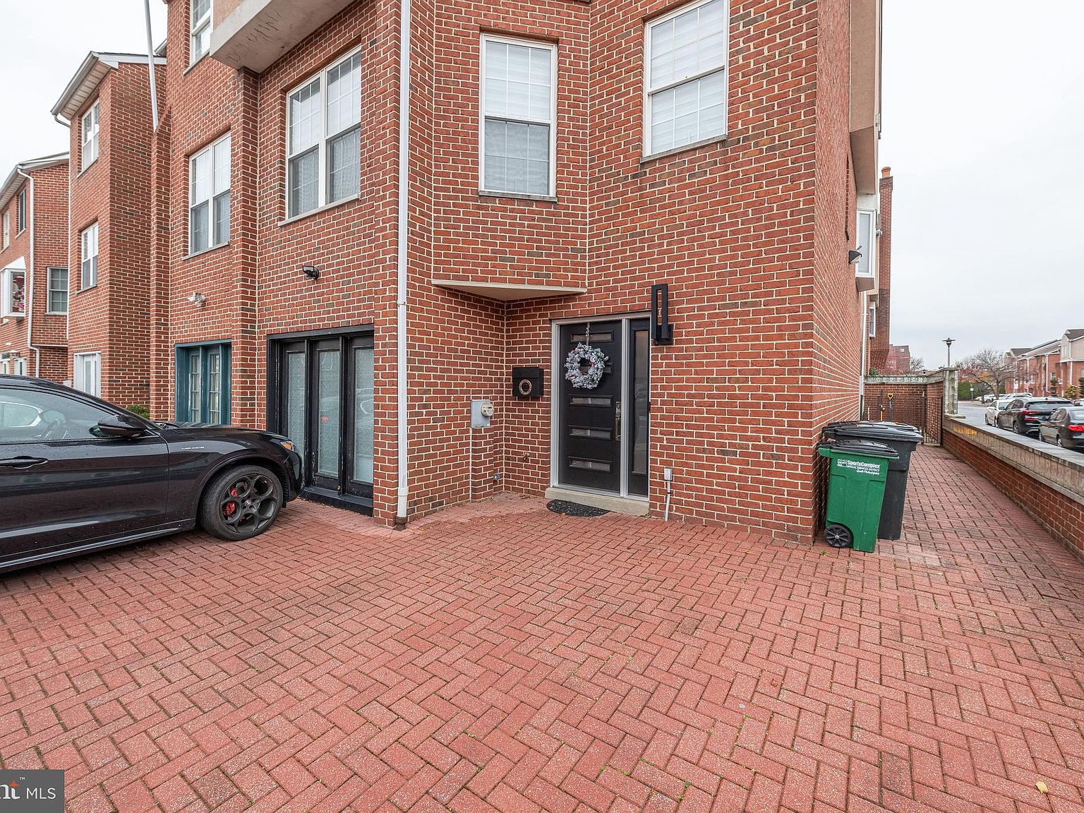 3222 S Sydenham St, Philadelphia, PA 19145 | MLS #PAPH2304994 | Zillow