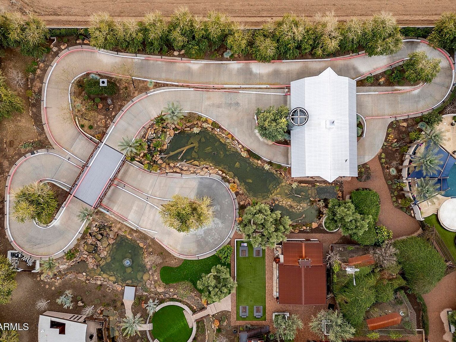 I think i finally found the home for the new ERA HQ/Prepper Compound ...