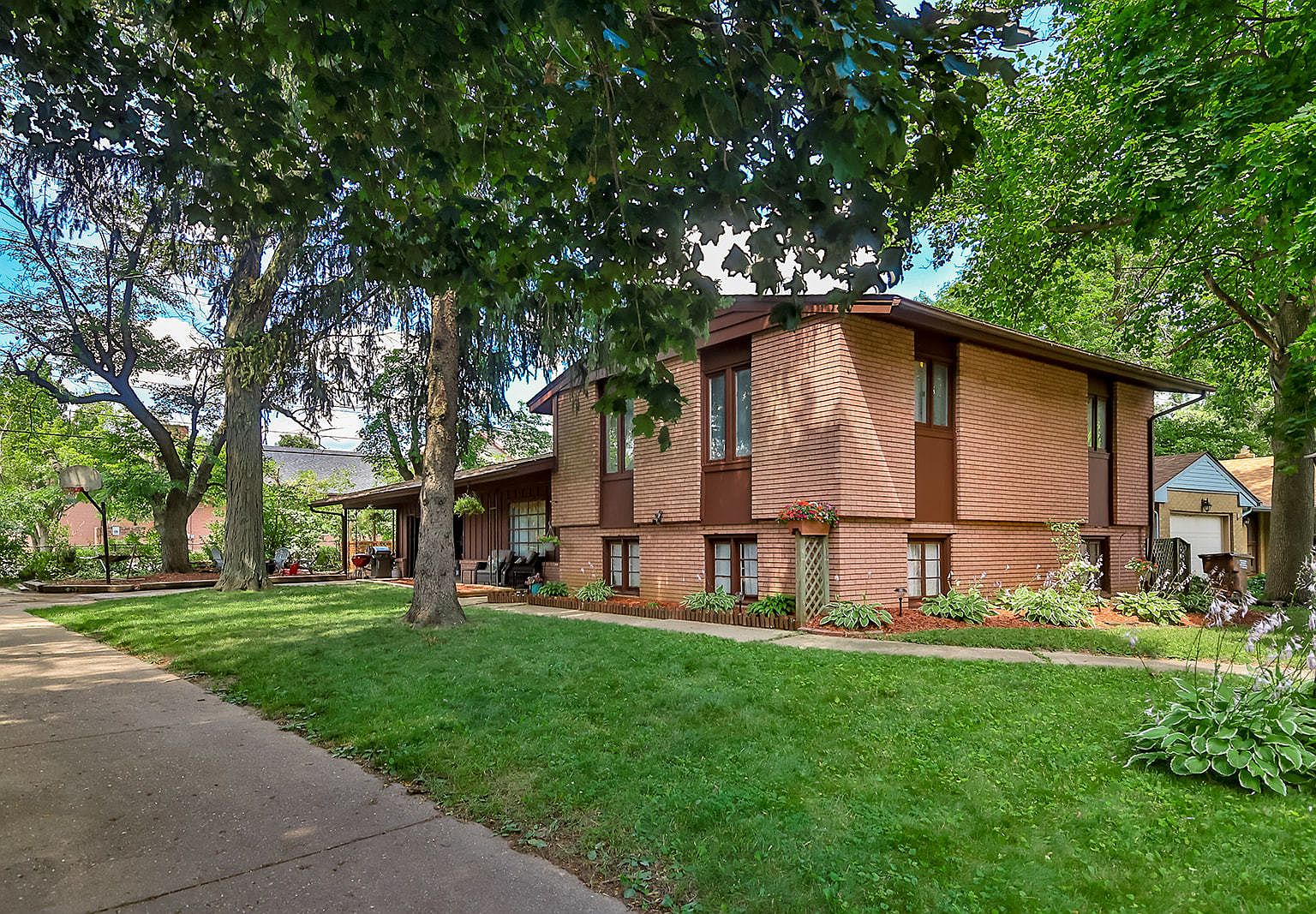 2034 Spring Brook Ave, Rockford, IL 61107 | Zillow