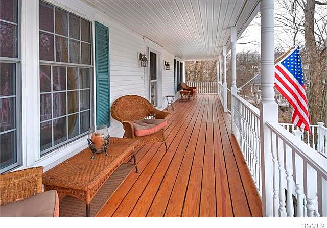 16 Americo Cir, Ossining, NY 10562 | Zillow
