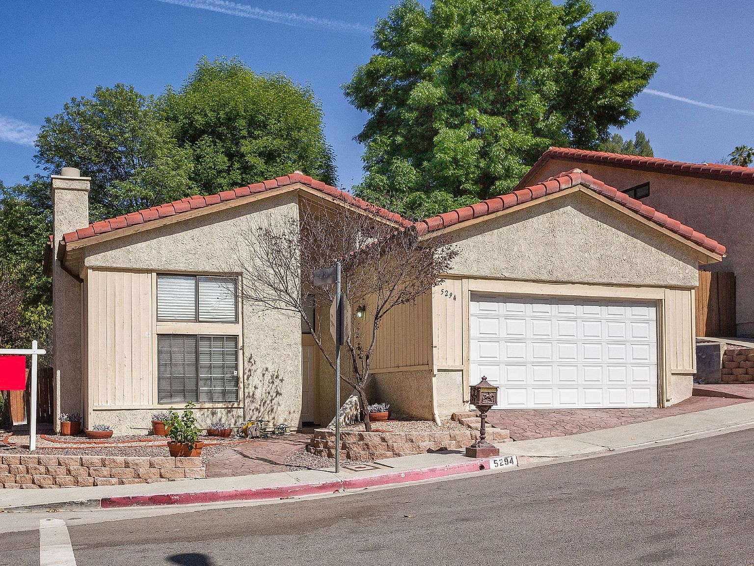 5294 Calderon Rd, Woodland Hills, CA 91364 | Zillow
