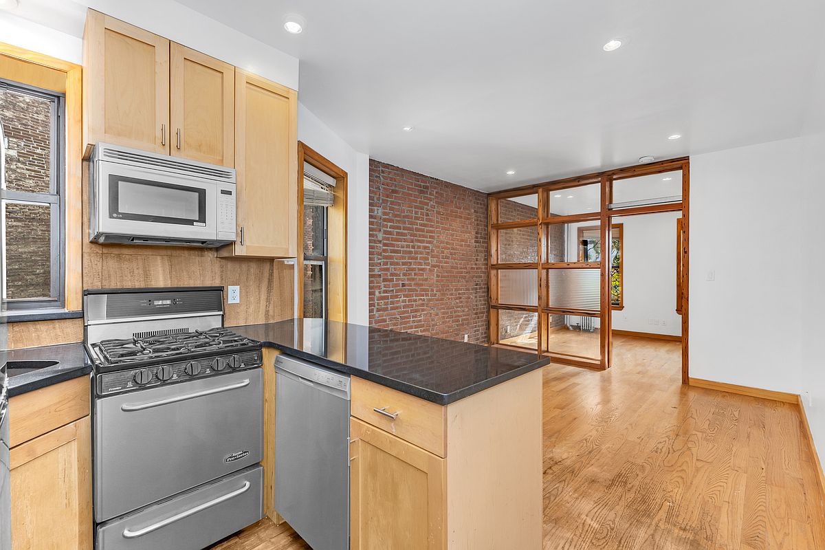 137 Rivington St APT 11, New York, NY 10002 | Zillow
