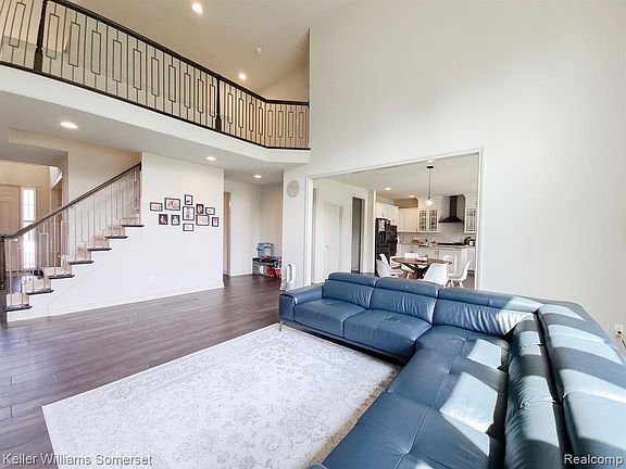 5342 Rangemore Dr, Troy, MI 48085 | Zillow