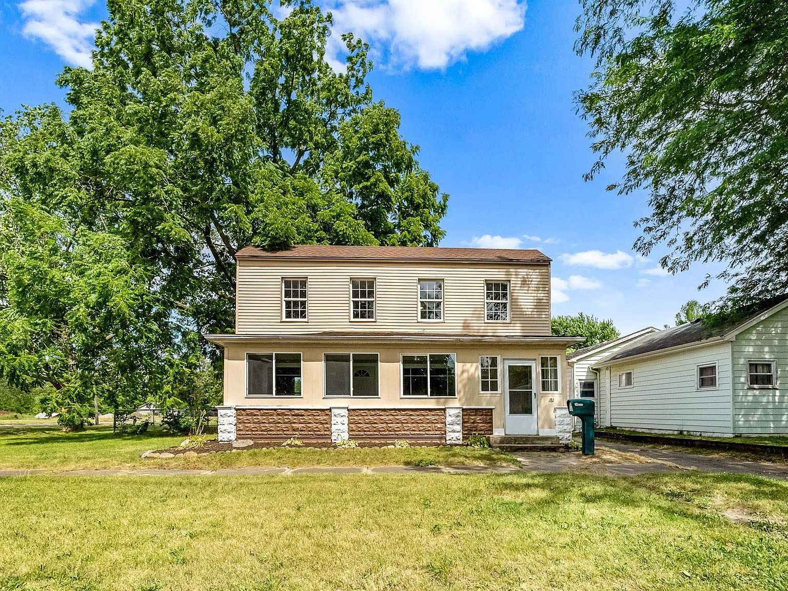 181 Pontiac St, Rochester, IN 46975 | Zillow