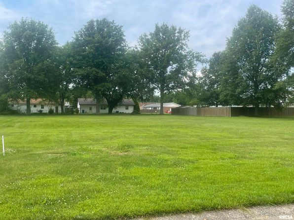 Walnut Hill IL Real Estate - Walnut Hill IL Homes For Sale | Zillow