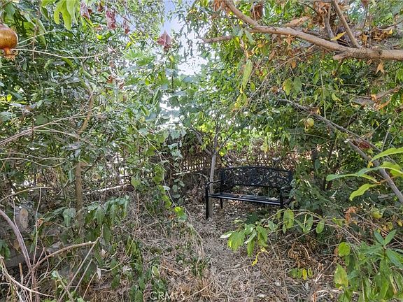 1353 Toberman St, Los Angeles, CA 90015 | Zillow