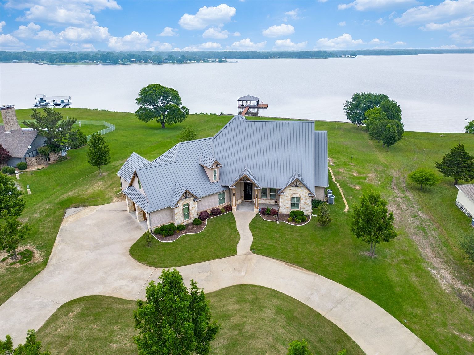2057 Lakeside Dr, Bonham, TX 75418 | MLS #20623030 | Zillow