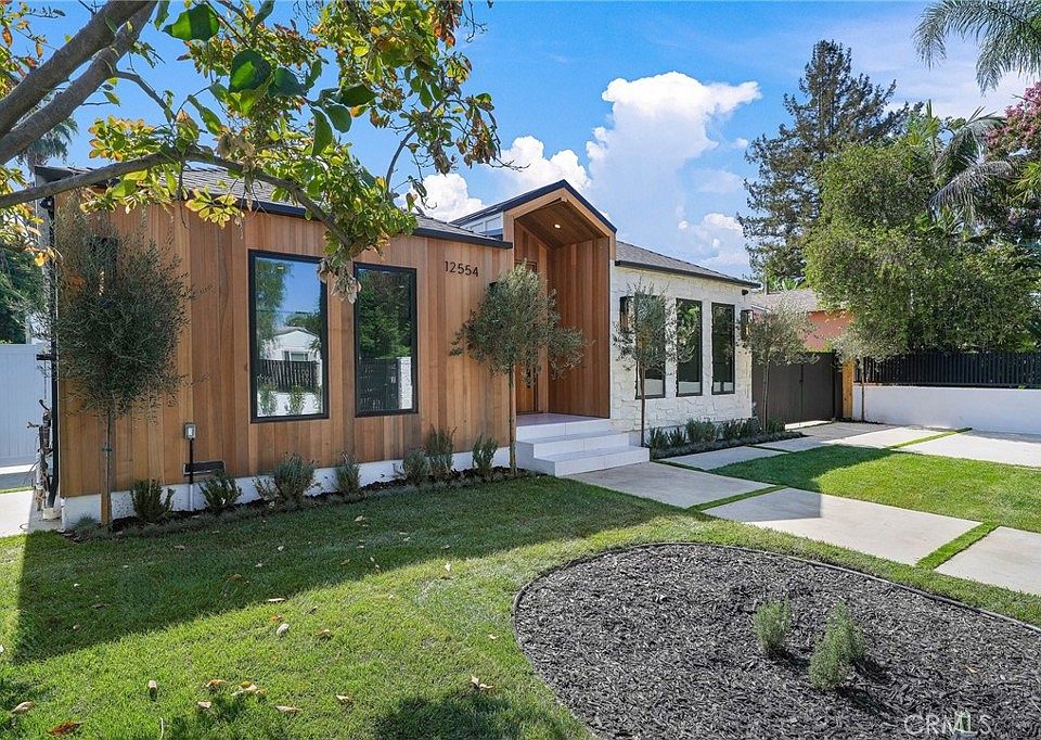 12554 Miranda St, Valley Village, CA 91607 | MLS #SR23206832 | Zillow