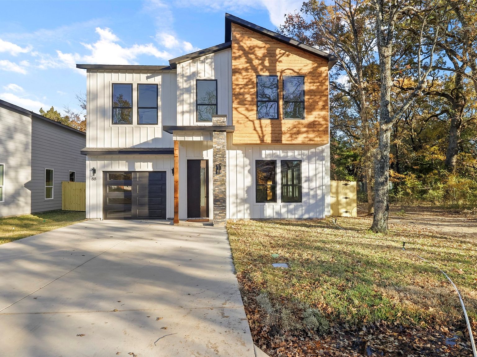 88 Indian Harbor Dr, Mabank, TX 75156 | Zillow