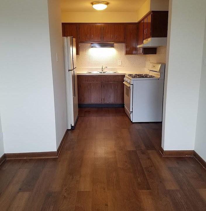 6420 S Mobile Ave, Chicago, IL 60638 | Zillow