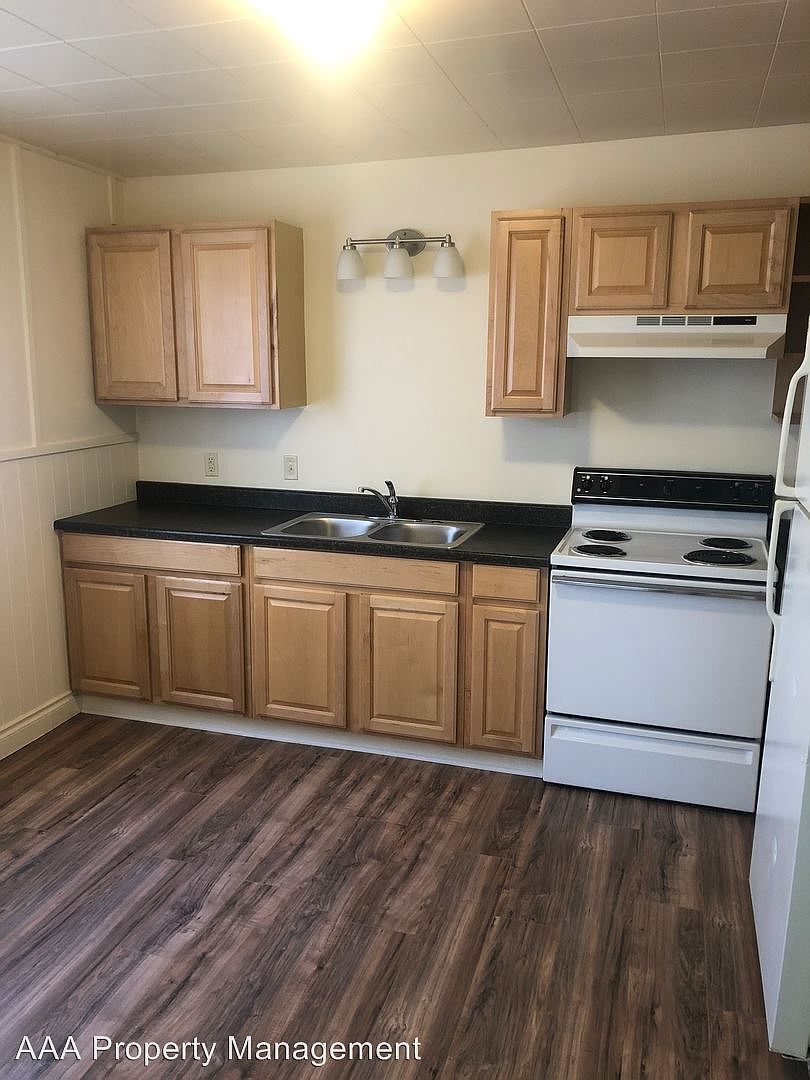 218 Washington St, Klamath Falls, OR 97601 | Zillow