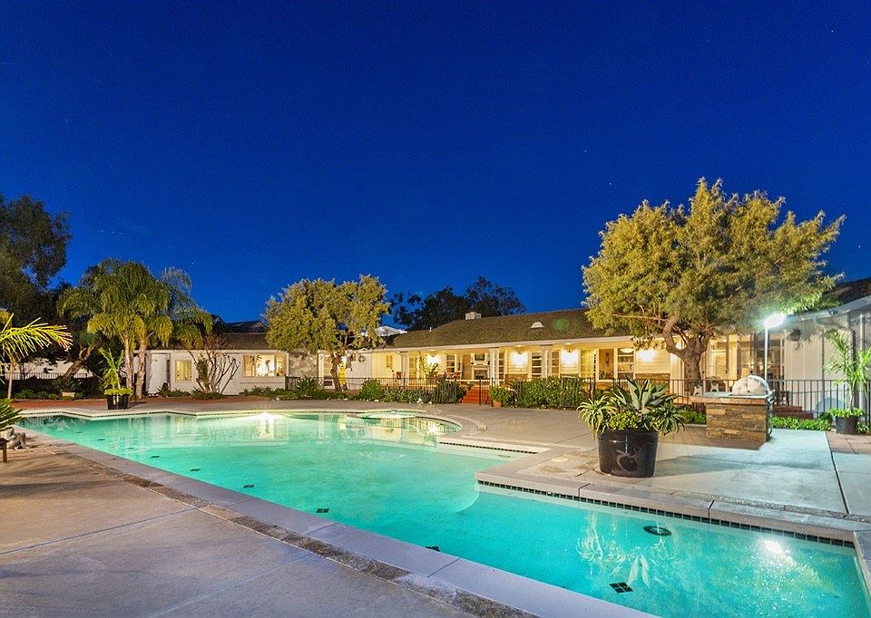 3402 Calle Margarita, Encinitas, CA 92024 | Zillow