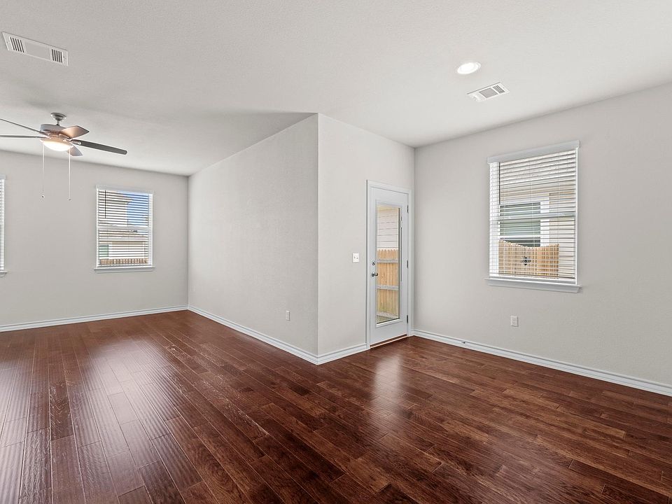 3302 Bratton Crest Ln Austin TX | Zillow