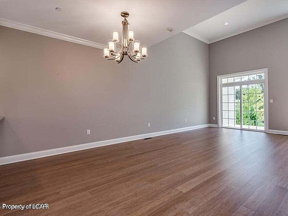 221 Sylvan Ln, Dallas, PA 18612 | MLS #24-4850 | Zillow