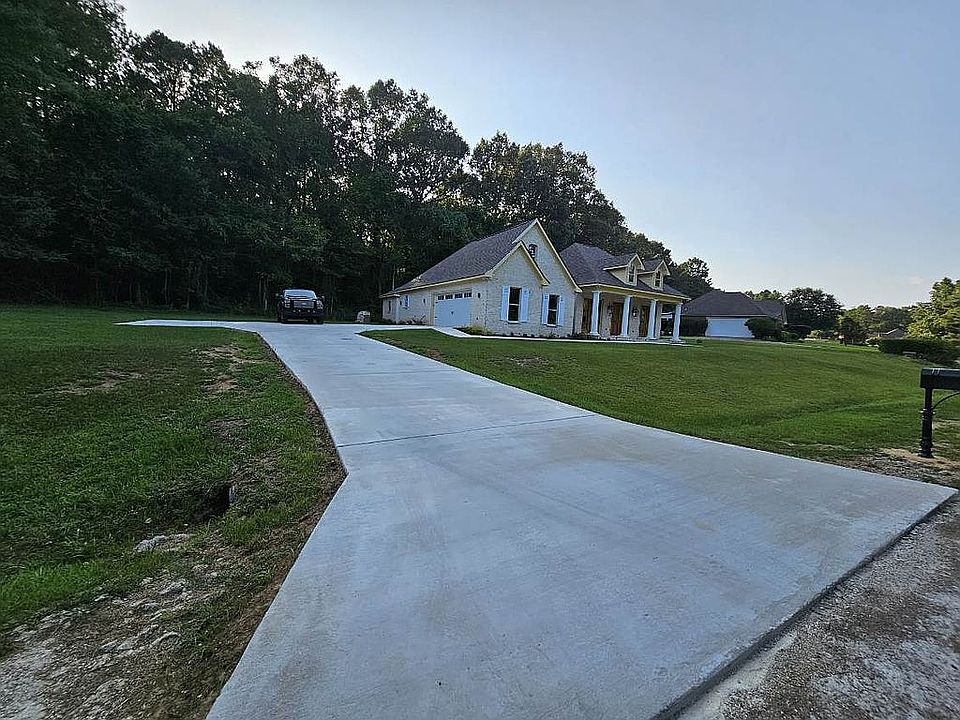 30 Fairway Dr, Natchez, MS 39120 | Zillow