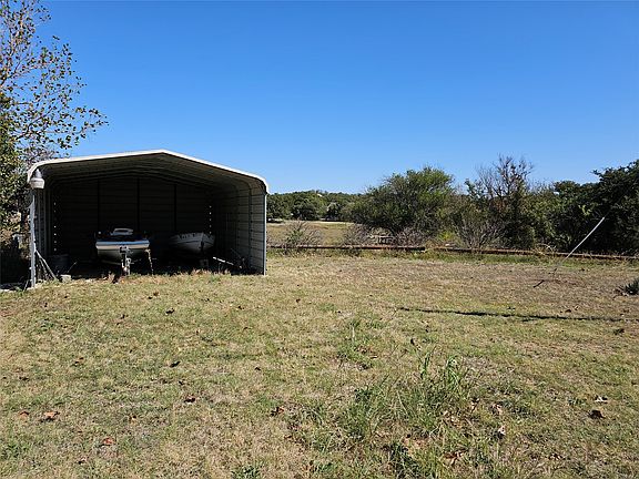 7340 Sportsman Dr, Brownwood, TX 76801 | MLS #20454286 | Zillow
