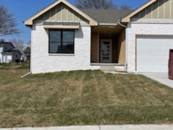 5026 Gold Cir, Omaha, NE 68106 | MLS #22328642 | Zillow