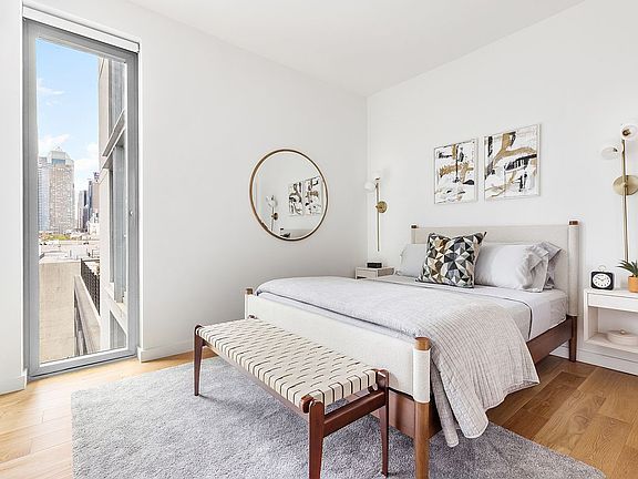 547 W 47th St ROOM 804, New York, NY 10036 | Zillow