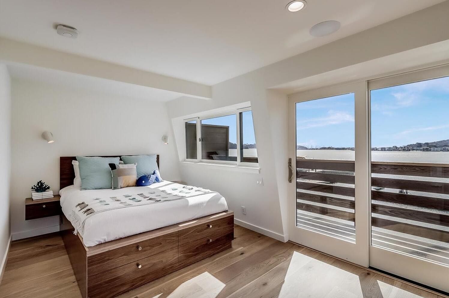 11 Commodore Marina UNIT B, Mill Valley, CA 94941 | MLS #23-3099 | Zillow