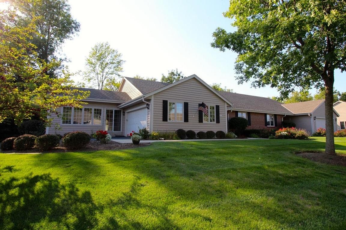 4765 Cara Marie Ct, Brookfield, WI 53005 | Zillow