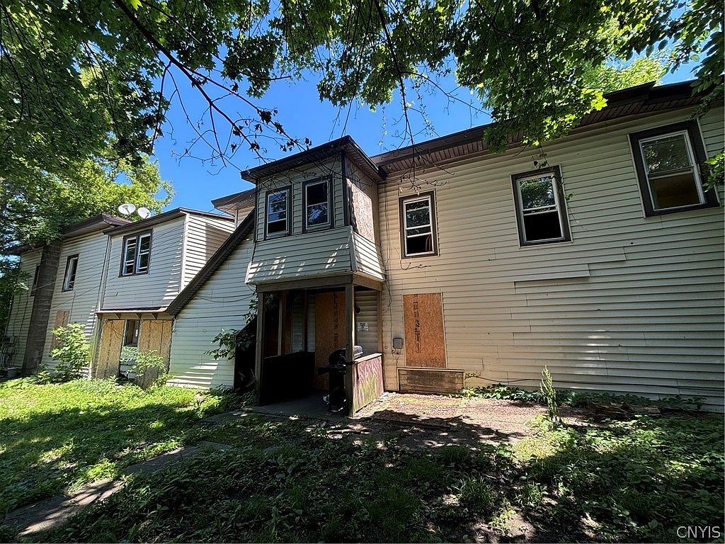 88 Clark St, Auburn, NY 13021 | Zillow