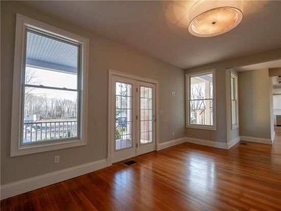 567 Bristol Ferry Rd, Portsmouth, RI 02871 | Zillow