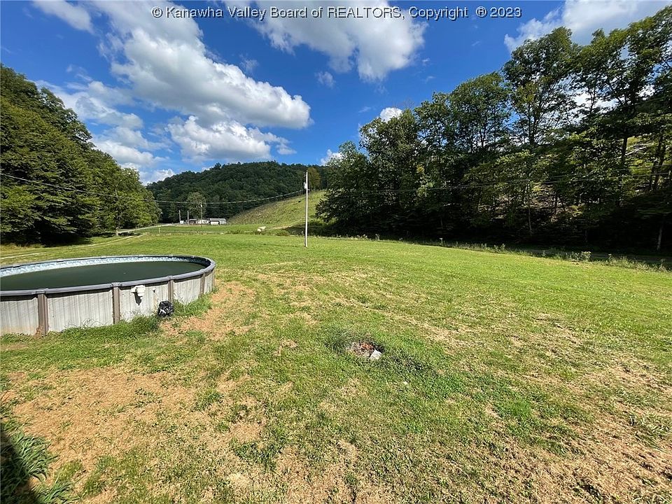588 Bird Hollow Rd, Lizemores, WV 25125 | Zillow