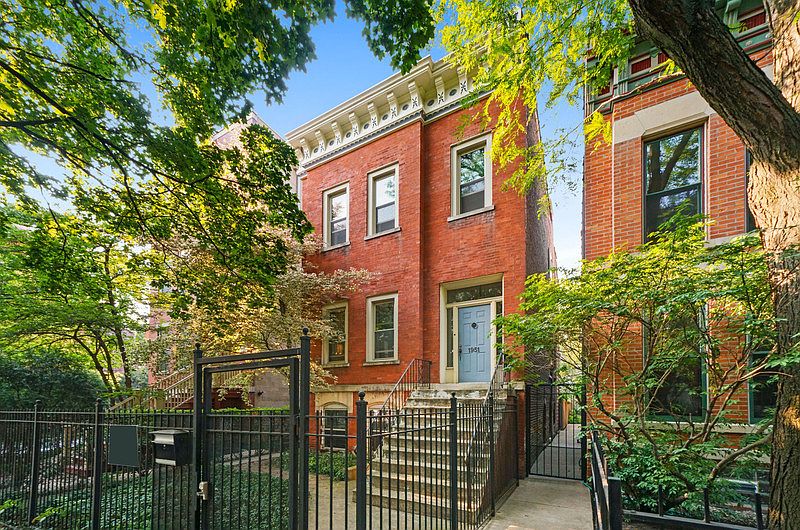 1951 W Evergreen - 1951 W Evergreen Ave Chicago IL | Zillow