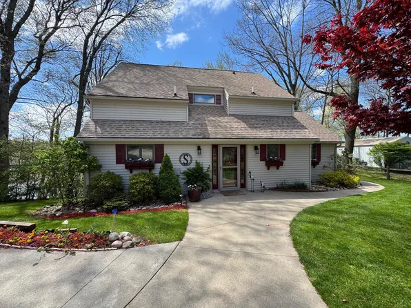 49080 Single Family Homes For Sale - 21 Homes | Zillow