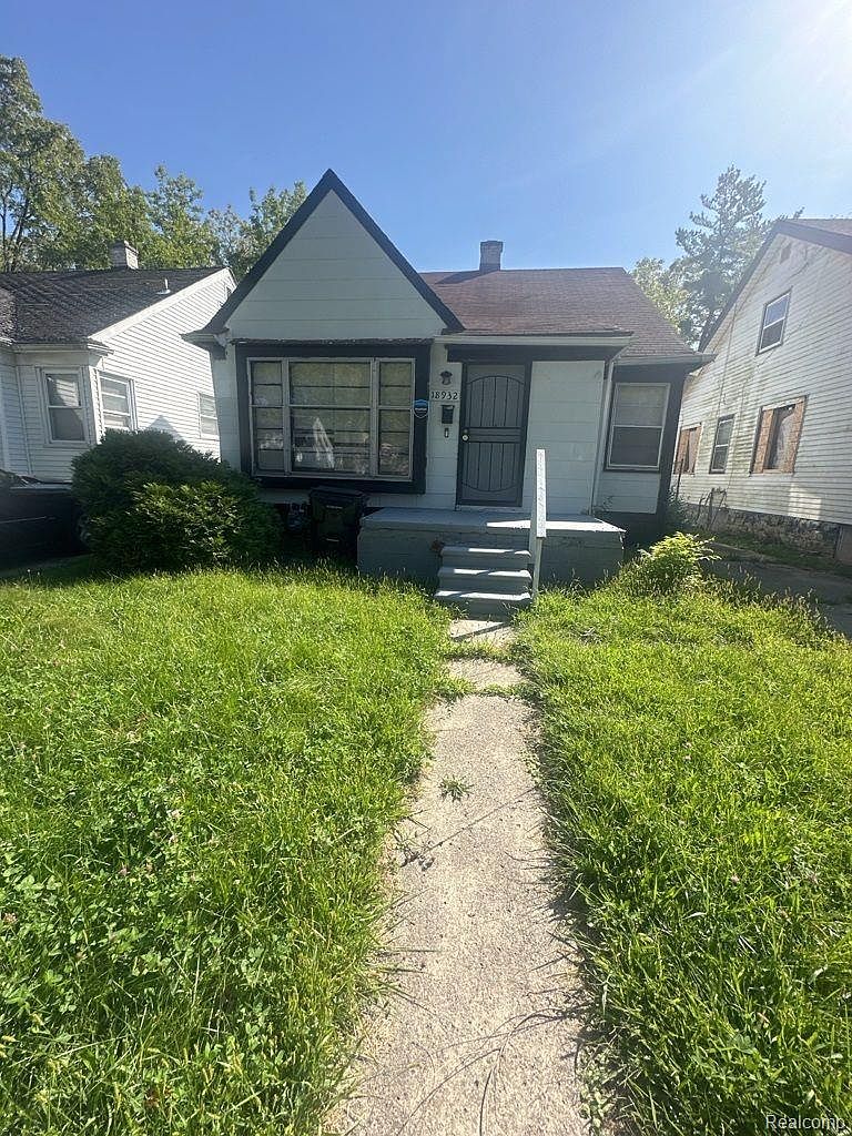 18932 Riverview St, Detroit, MI 48219 | MLS #20250037733 | Zillow