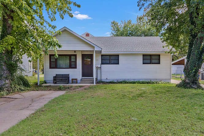 2752 S Classen Ave, Wichita, KS 67216 | Zillow