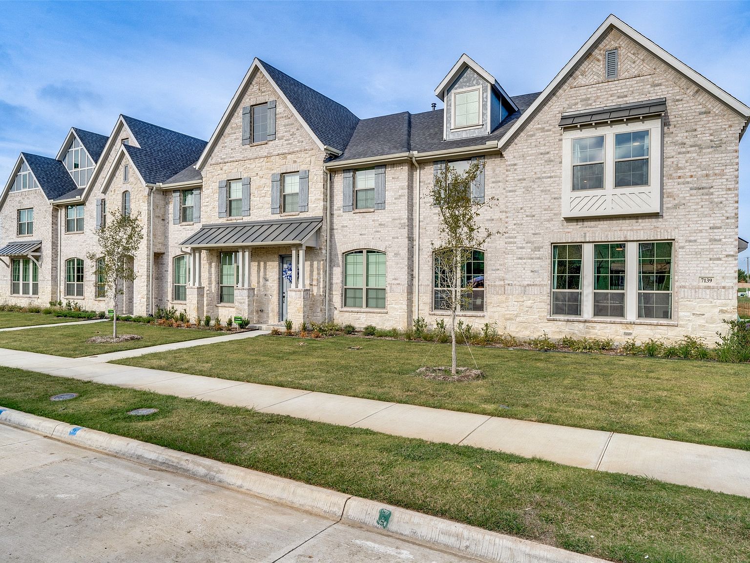 7139 Buchanan Dr, Grand Prairie, TX 75052 | MLS #20953430 | Zillow