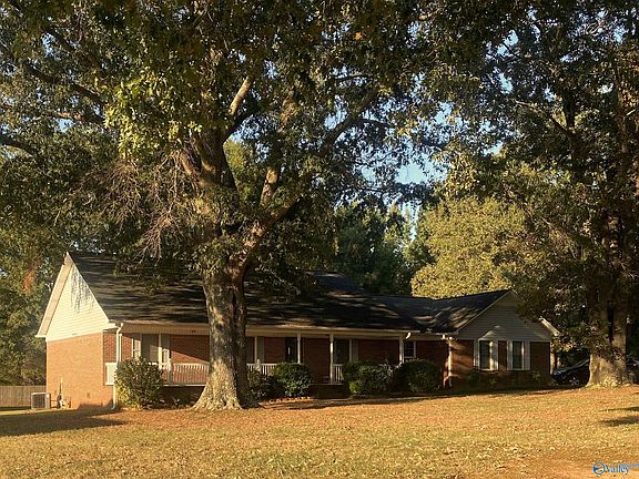 42 NE Shannon Dr, Decatur, AL 35603 | MLS #21849354 | Zillow