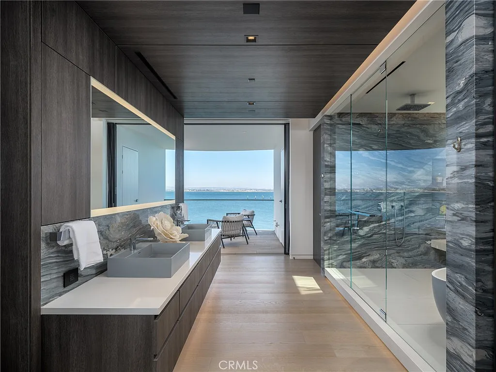 320' of Private Bayfront! 3,600 Sq. Ft. Rooftop Deck! $43 Million in ...