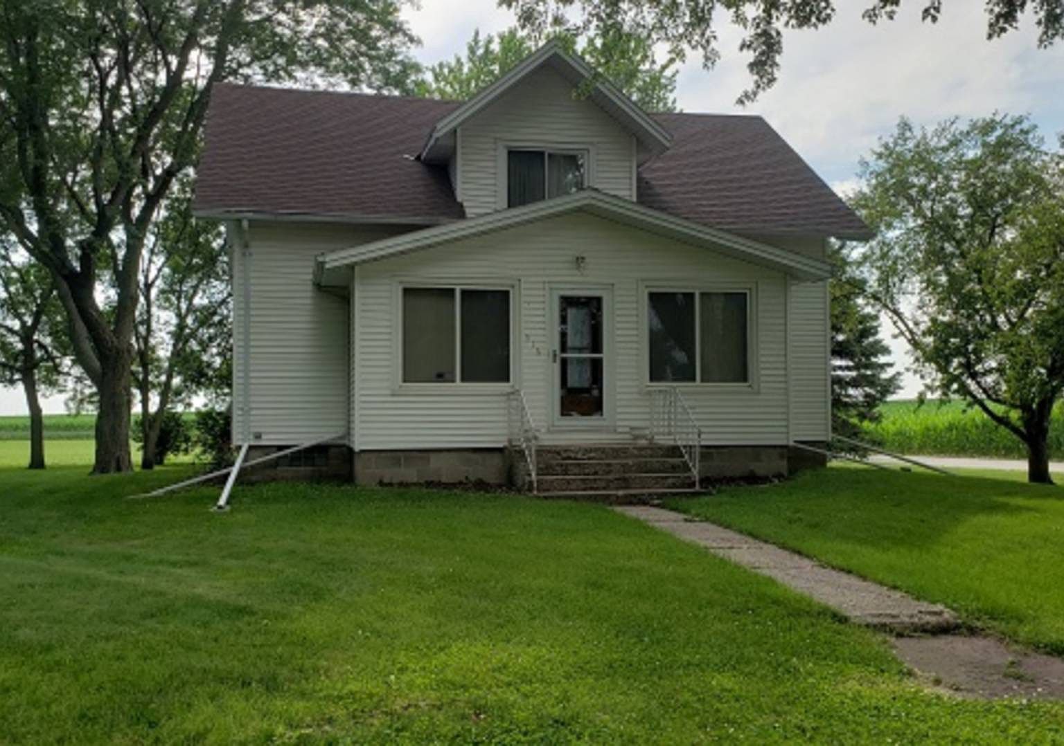 516 Walnut Ave, Lytton, IA 50561 | Zillow