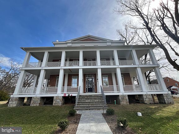 515 E Washington St #201, Charles Town, WV 25414 | Zillow