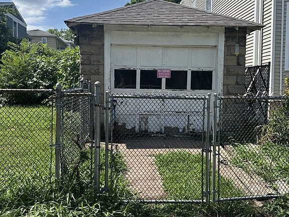 165 Orchard St, East Rutherford, NJ 07073 | MLS #24021561 | Zillow