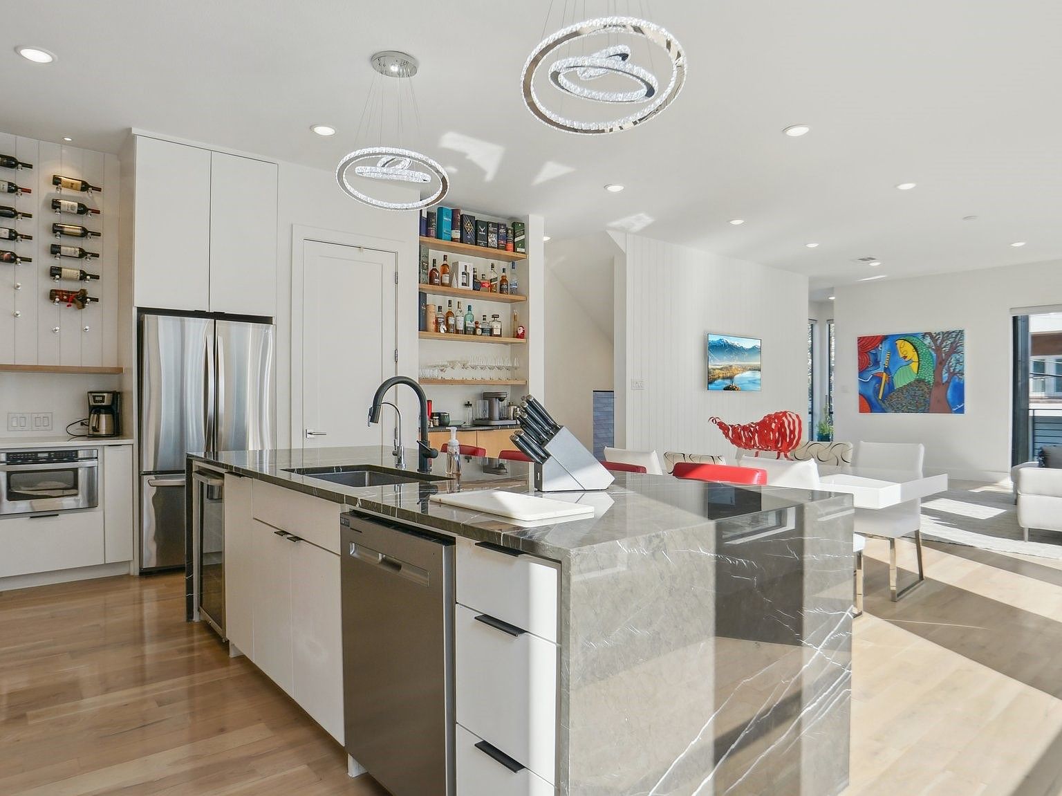 1010 Mobile St, Dallas, TX 75208 | MLS #20888227 | Zillow