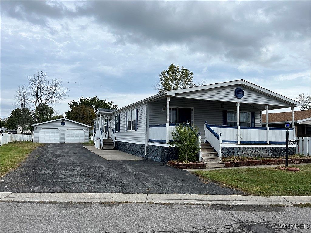 1334 Willowbrook Dr, Lockport, NY 14094 | MLS #B1567150 | Zillow