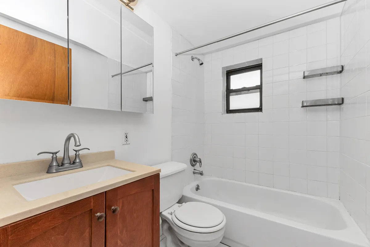 29 7th Avenue South #4D in West Village, Manhattan | StreetEasy