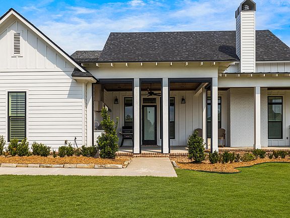 101 Foxtail Trl, Youngsville, LA 70592 | Zillow