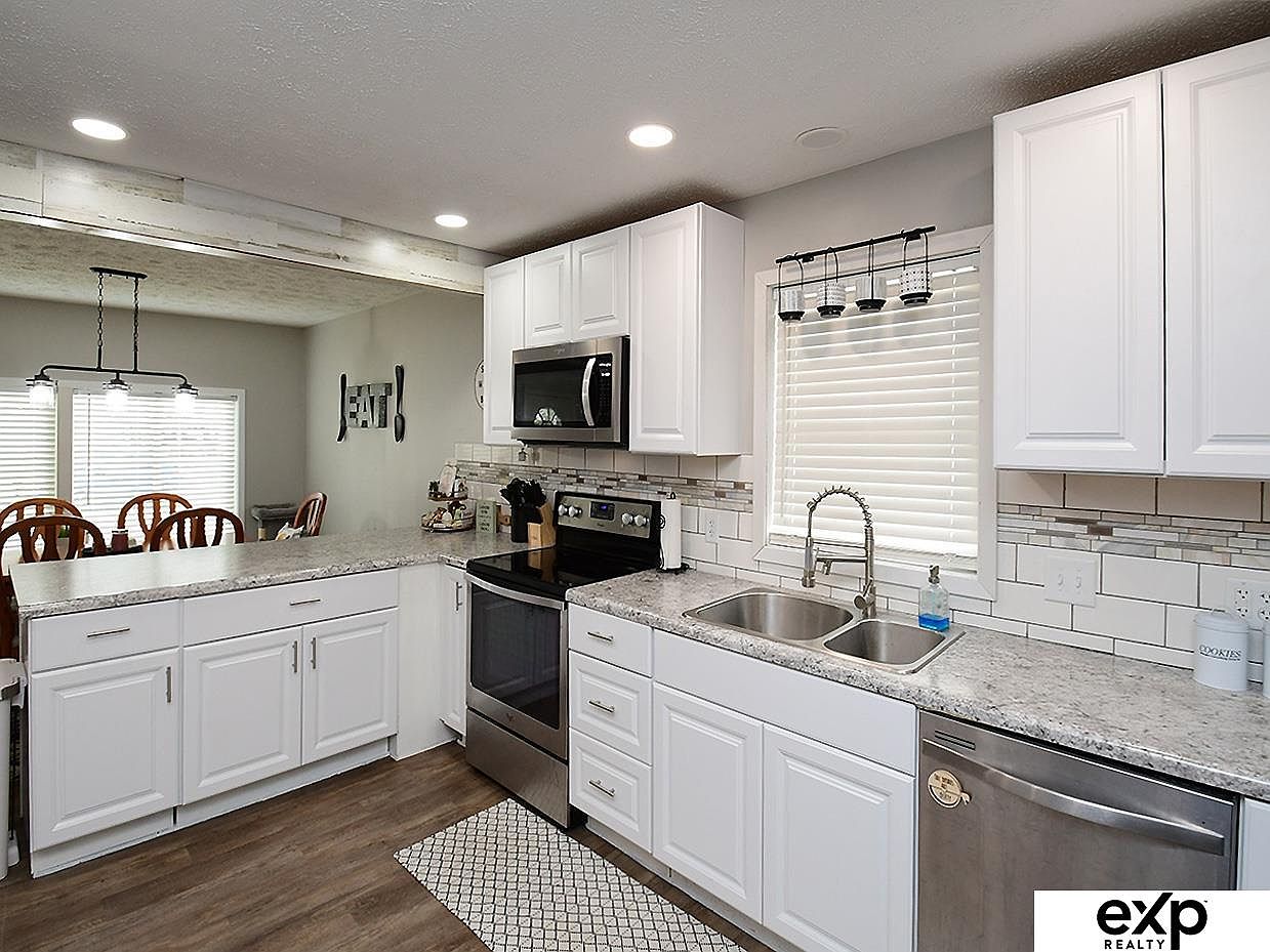 4435 S 63rd St, Omaha, NE 68117 | Zillow