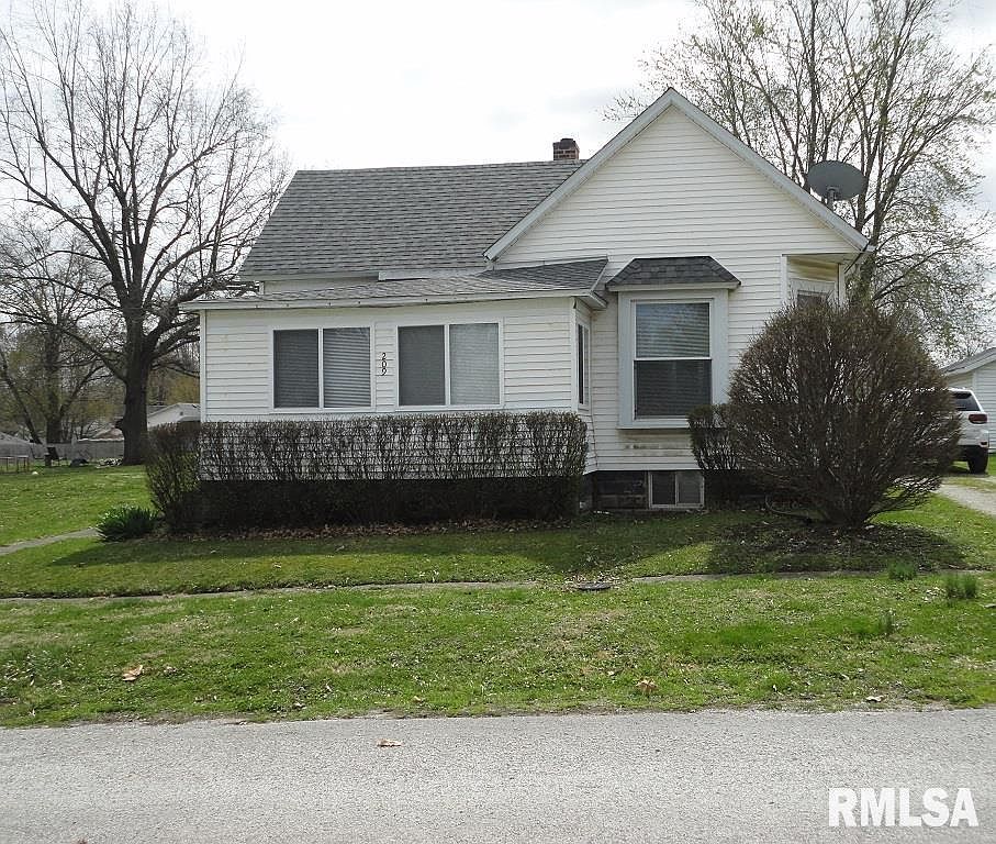 209 & 207 W Lincoln St, Edinburg, IL 62531 | Zillow