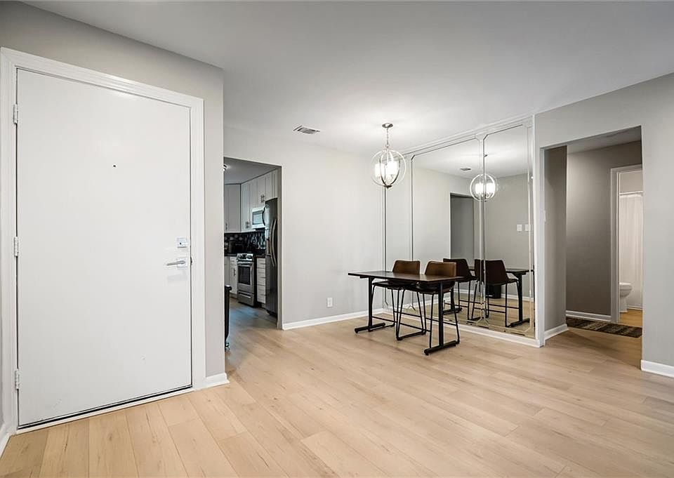 3655 Old Shell Rd Mobile AL | Zillow