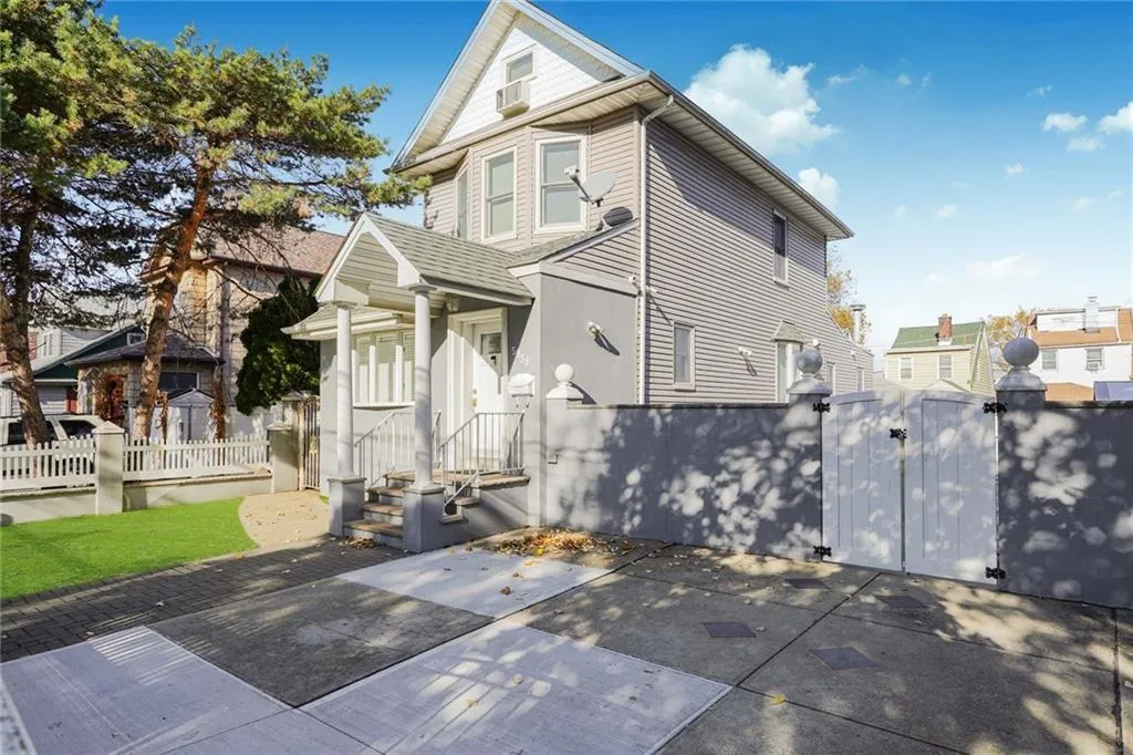 59-59 58th Road #X in Maspeth, Queens | StreetEasy