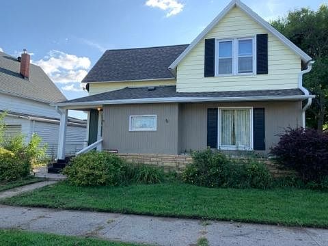 417 N Lincoln Ave, Madison, SD 57042 | Zillow